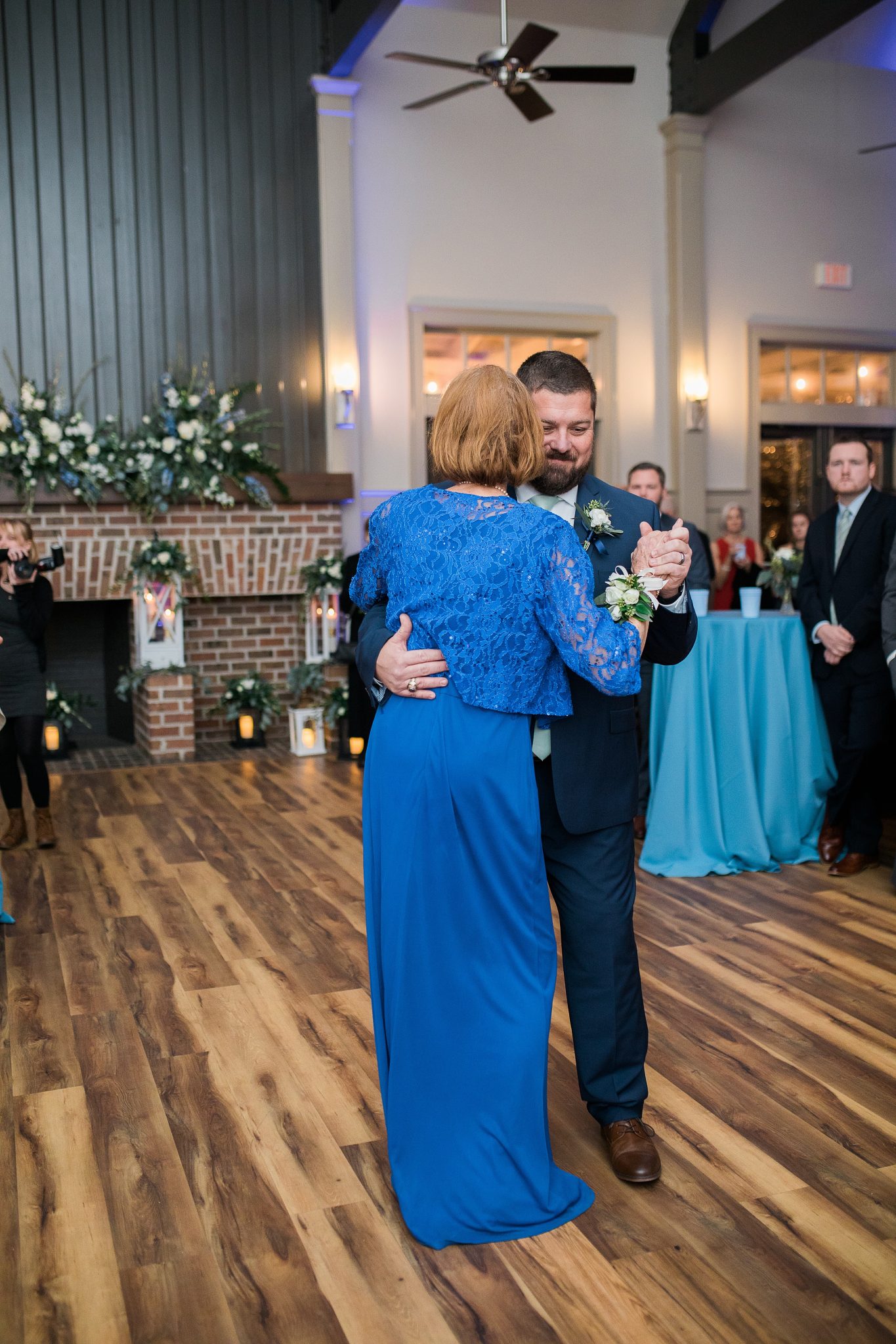 Clemson Loving Couple Ties The Knot in Charleston | Crayton + Sarah ...